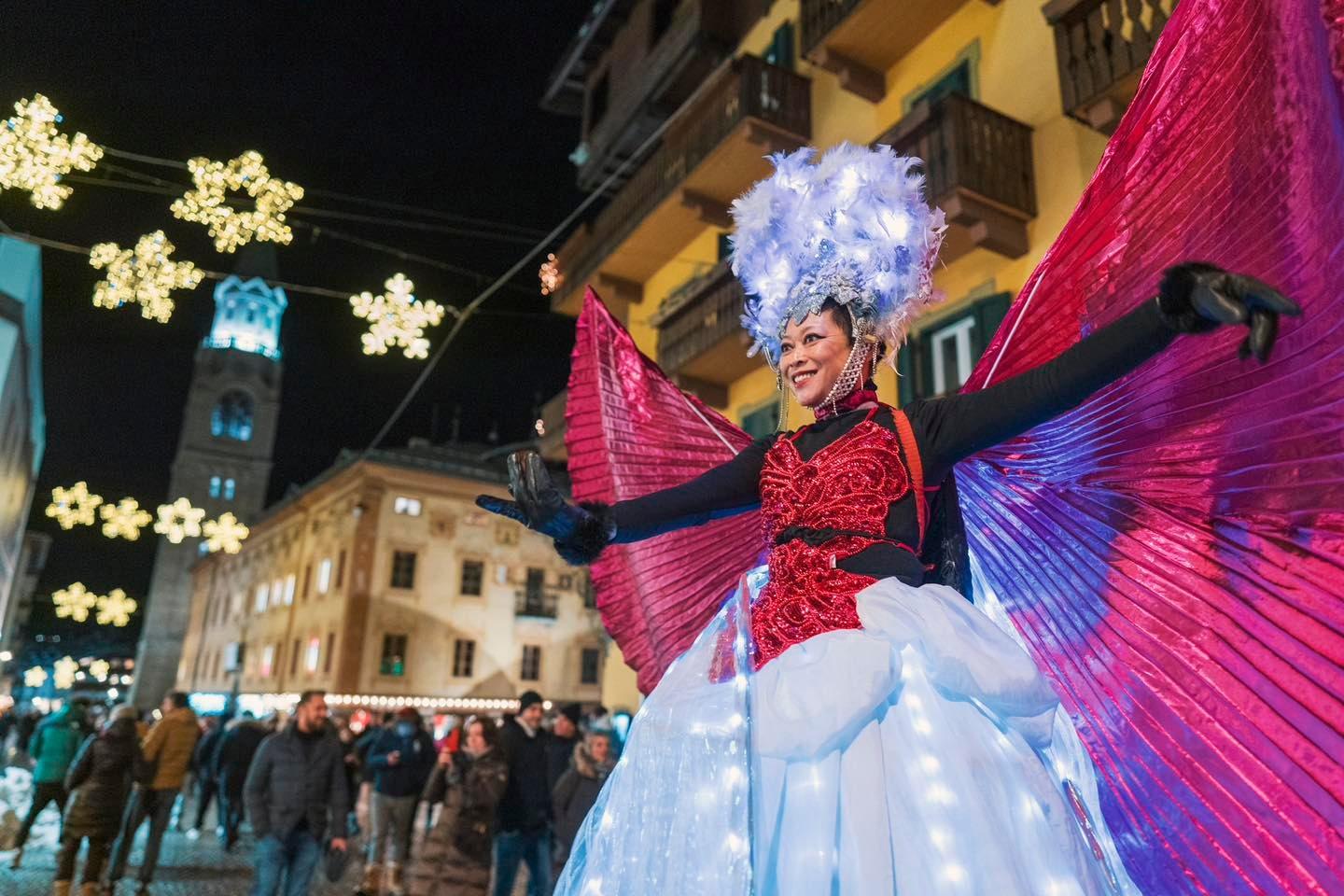 Glamour, tecnologia ed eleganza: il Cortina Fashion Weekend 2023 ...